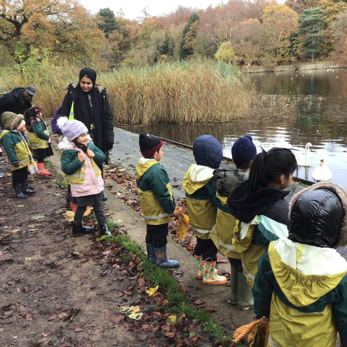 Bankside Primary School - Reception Forest School Session!